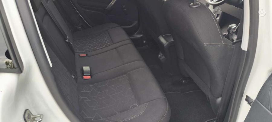 White Peugeot 2008 2014 in Taurage, with an engine capacity of 1.20 L and mileage of 120 thousand km for 3350 €, photo 13 on AUTOMOTO.COM.LV
