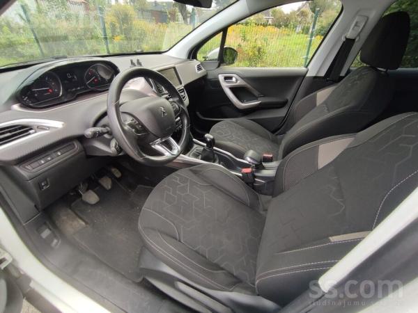 Peugeot 2008 2014 Rīga vietnē Balts Peugeot 2008 2014 Rīga, ar dzinēja tilpumu 1.60 L un nobraukumu 213 tūkst. km par 4900 €, foto 11 vietnē AUTOMOTO.COM.LV