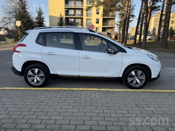 Balts Peugeot 2008 2015 Rīga, ar dzinēja tilpumu 1.20 L un nobraukumu 141 tūkst. km par 5000 €, foto 4 vietnē AUTOMOTO.COM.LV