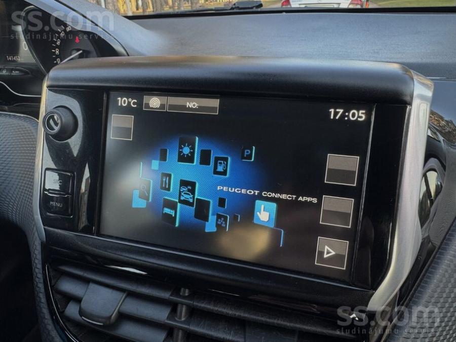 Balts Peugeot 2008 2015 Rīga, ar dzinēja tilpumu 1.20 L un nobraukumu 141 tūkst. km par 5000 €, foto 17 vietnē AUTOMOTO.COM.LV