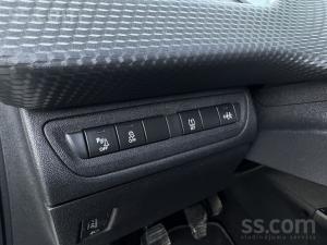 Balts Peugeot 2008 2015 Rīga, ar dzinēja tilpumu 1.20 L un nobraukumu 141 tūkst. km par 5000 €, foto 22 vietnē AUTOMOTO.COM.LV