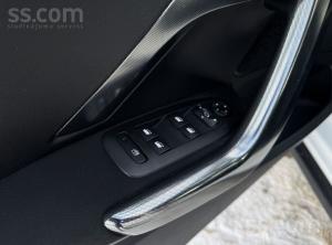Balts Peugeot 2008 2015 Rīga, ar dzinēja tilpumu 1.20 L un nobraukumu 141 tūkst. km par 5000 €, foto 23 vietnē AUTOMOTO.COM.LV