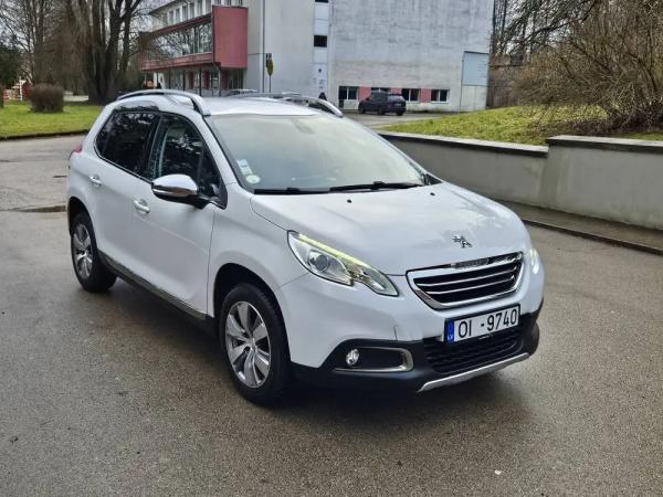 White Peugeot 2008 2015 in Jekabpils, with an engine capacity of 1.60 L and mileage of 267 thousand km for 5050 €, photo 4 on AUTOMOTO.COM.LV