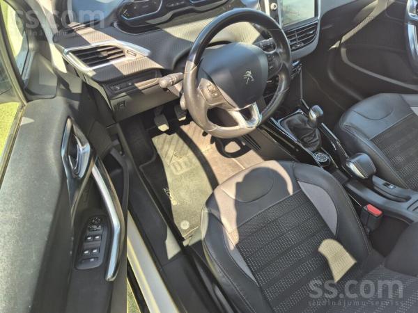 White Peugeot 2008 2015 in Liepaja, with an engine capacity of 1.20 L and mileage of 104 thousand km for 5900 €, photo 9 on AUTOMOTO.COM.LV