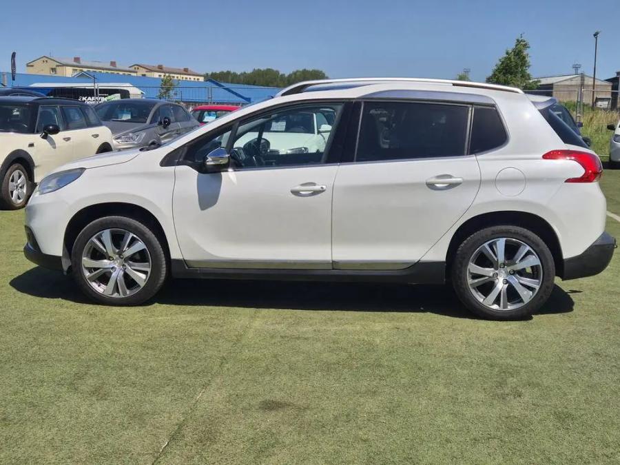 Balts Peugeot 2008 2015 Liepāja, ar dzinēja tilpumu 1.20 L un nobraukumu 104 tūkst. km par 5900 €, foto 9 vietnē AUTOMOTO.COM.LV
