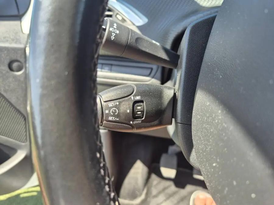Balts Peugeot 2008 2015 Liepāja, ar dzinēja tilpumu 1.20 L un nobraukumu 104 tūkst. km par 5900 €, foto 15 vietnē AUTOMOTO.COM.LV