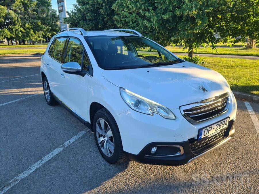 Balts Peugeot 2008 2015 Rīga, ar dzinēja tilpumu 1.20 L un nobraukumu 140 tūkst. km par 5450 €, foto 3 vietnē AUTOMOTO.COM.LV