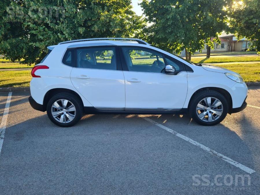 Balts Peugeot 2008 2015 Rīga, ar dzinēja tilpumu 1.20 L un nobraukumu 140 tūkst. km par 5450 €, foto 5 vietnē AUTOMOTO.COM.LV