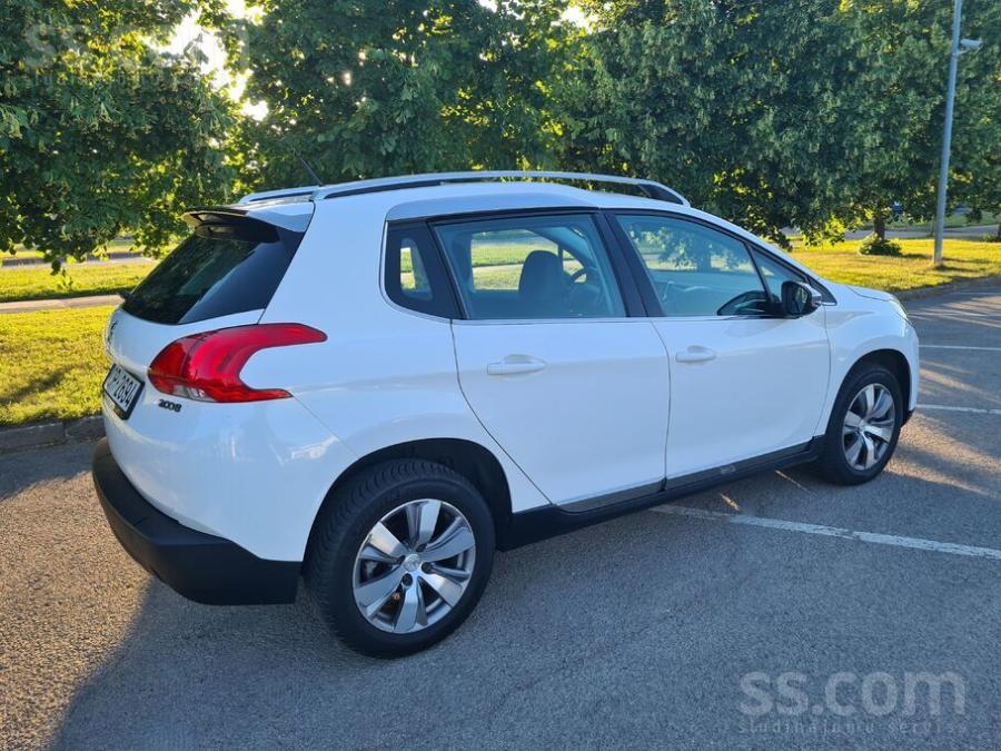 Balts Peugeot 2008 2015 Rīga, ar dzinēja tilpumu 1.20 L un nobraukumu 140 tūkst. km par 5450 €, foto 6 vietnē AUTOMOTO.COM.LV