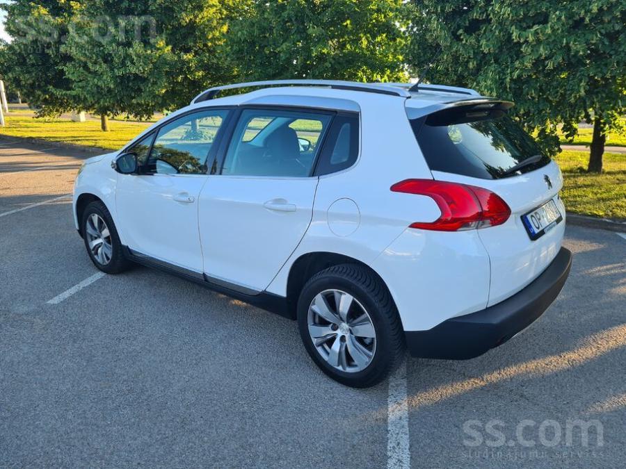 Balts Peugeot 2008 2015 Rīga, ar dzinēja tilpumu 1.20 L un nobraukumu 140 tūkst. km par 5450 €, foto 10 vietnē AUTOMOTO.COM.LV