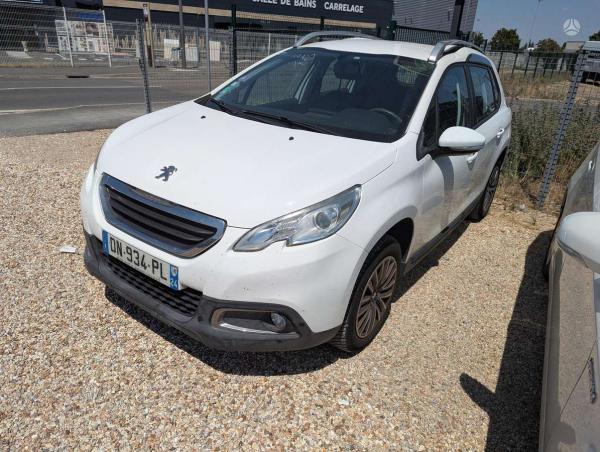 White Peugeot 2008 2015 in Vilnius, with an engine capacity of 1.20 L and mileage of 123 thousand km for 4500 €, photo 1 on AUTOMOTO.COM.LV