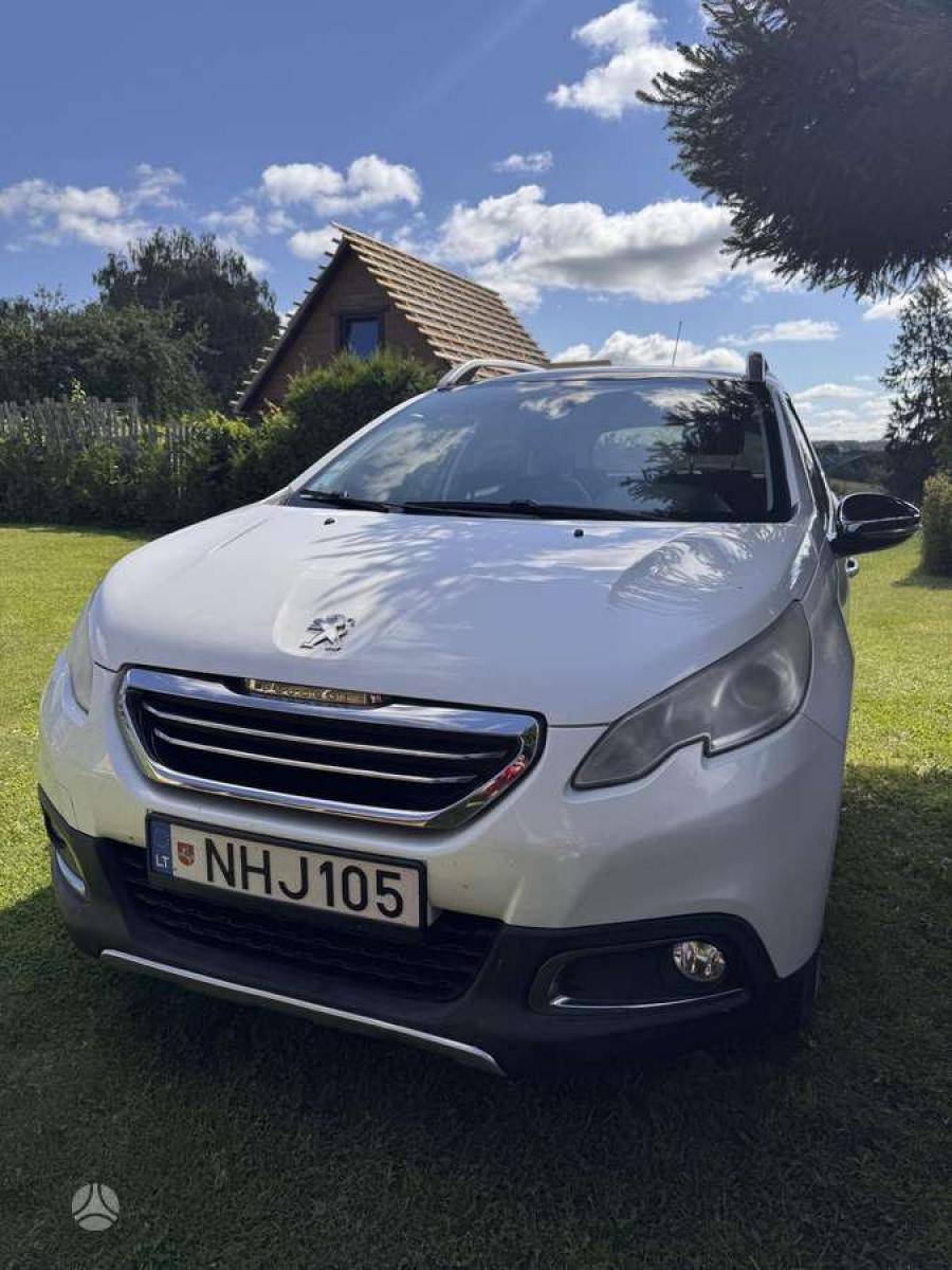 White Peugeot 2008 2015 in Vilnius, with an engine capacity of 1.20 L and mileage of 127 thousand km for 4300 €, photo 1 on AUTOMOTO.COM.LV
