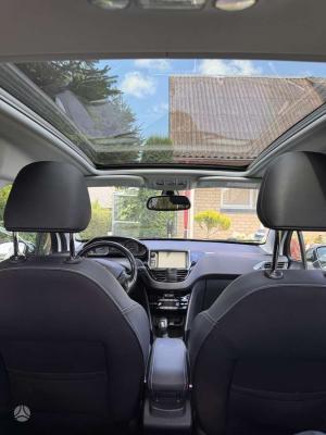 White Peugeot 2008 2015 in Vilnius, with an engine capacity of 1.20 L and mileage of 127 thousand km for 4300 €, photo 5 on AUTOMOTO.COM.LV