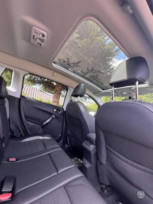 White Peugeot 2008 2015 in Vilnius, with an engine capacity of 1.20 L and mileage of 127 thousand km for 4300 €, photo 9 on AUTOMOTO.COM.LV