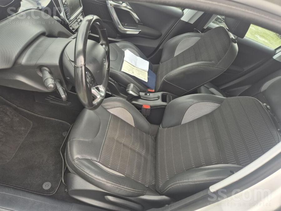 Balts Peugeot 2008 2015 Liepāja, ar dzinēja tilpumu 1.20 L un nobraukumu 150 tūkst. km par 5500 €, foto 12 vietnē AUTOMOTO.COM.LV