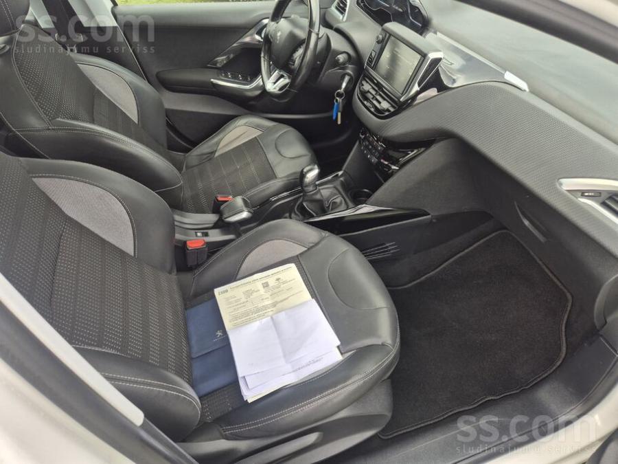 Balts Peugeot 2008 2015 Liepāja, ar dzinēja tilpumu 1.20 L un nobraukumu 150 tūkst. km par 5500 €, foto 22 vietnē AUTOMOTO.COM.LV