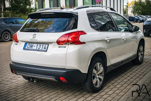 Peugeot 2008 2015 Rīga vietnē Balts Peugeot 2008 2015 Rīga, ar dzinēja tilpumu 1.20 L un nobraukumu 133 tūkst. km par 3990 €, foto 5 vietnē AUTOMOTO.COM.LV