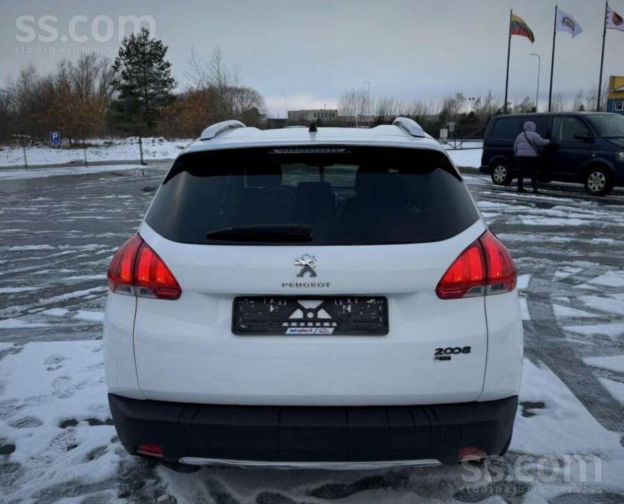 Balts Peugeot 2008 2016 Telšiai, ar dzinēja tilpumu 1.60 L un nobraukumu 153 tūkst. km par 5999 €, foto 5 vietnē AUTOMOTO.COM.LV