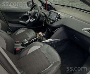 Balts Peugeot 2008 2016 Telšiai, ar dzinēja tilpumu 1.60 L un nobraukumu 153 tūkst. km par 5999 €, foto 11 vietnē AUTOMOTO.COM.LV