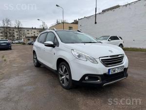 White Peugeot 2008 2016 in Jelgava, with an engine capacity of 1.20 L and mileage of 0 thousand km for 6700 €, photo 4 on AUTOMOTO.COM.LV