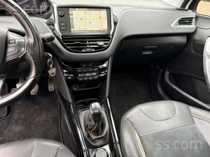 White Peugeot 2008 2016 in Jelgava, with an engine capacity of 1.20 L and mileage of 0 thousand km for 6700 €, photo 15 on AUTOMOTO.COM.LV