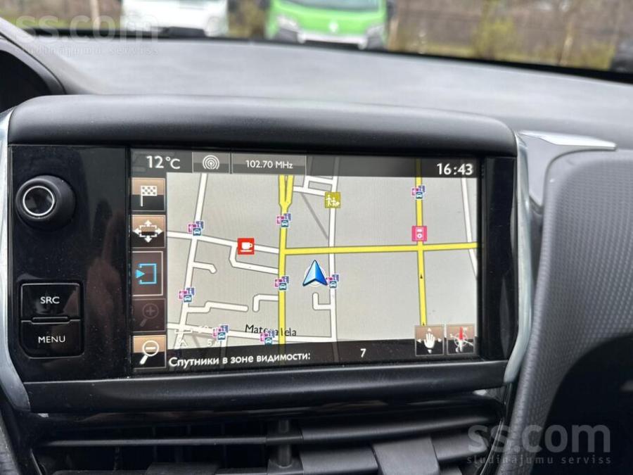 White Peugeot 2008 2016 in Jelgava, with an engine capacity of 1.20 L and mileage of 0 thousand km for 6700 €, photo 18 on AUTOMOTO.COM.LV