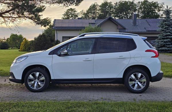 Balts Peugeot 2008 2016 Klaipėda, ar dzinēja tilpumu 1.20 L un nobraukumu 144 tūkst. km par 3990 €, foto 5 vietnē AUTOMOTO.COM.LV