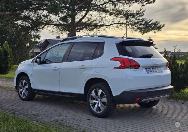 Balts Peugeot 2008 2016 Klaipėda, ar dzinēja tilpumu 1.20 L un nobraukumu 144 tūkst. km par 3990 €, foto 7 vietnē AUTOMOTO.COM.LV