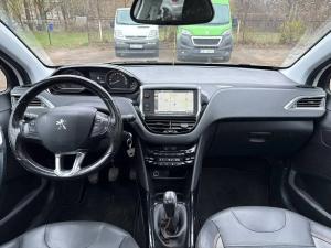 White Peugeot 2008 2016 in Jelgava, with an engine capacity of 1.20 L and mileage of 115 thousand km for 6700 €, photo 13 on AUTOMOTO.COM.LV