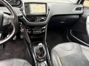 White Peugeot 2008 2016 in Jelgava, with an engine capacity of 1.20 L and mileage of 115 thousand km for 6700 €, photo 15 on AUTOMOTO.COM.LV