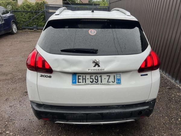 Balts Peugeot 2008 2016 Kauņa, ar dzinēja tilpumu 1.20 L un nobraukumu 120 tūkst. km par 3900 €, foto 8 vietnē AUTOMOTO.COM.LV