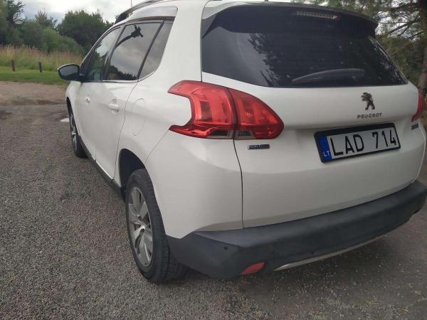 Balts Peugeot 2008 2016 Tauragė, ar dzinēja tilpumu 1.20 L un nobraukumu 89 tūkst. km par 6300 €, foto 6 vietnē AUTOMOTO.COM.LV