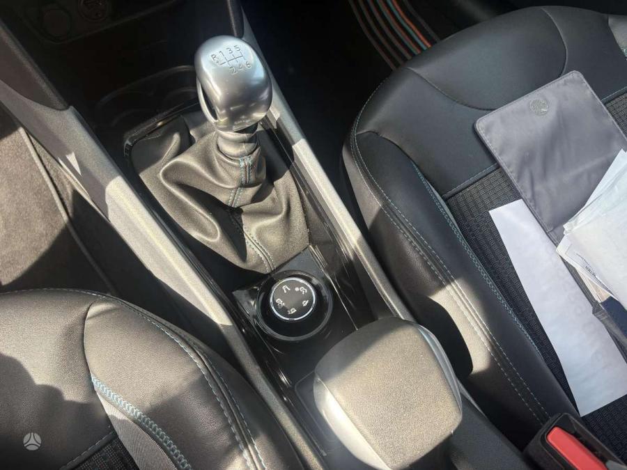 Balts Peugeot 2008 2016 Tauragė, ar dzinēja tilpumu 1.20 L un nobraukumu 86 tūkst. km par 4400 €, foto 15 vietnē AUTOMOTO.COM.LV
