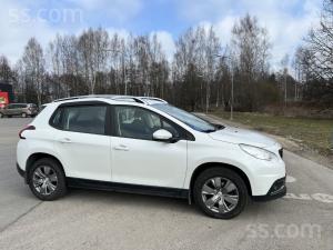 White Peugeot 2008 2017 in Riga, with an engine capacity of 1.20 L and mileage of 105 thousand km for 10700 €, photo 4 on AUTOMOTO.COM.LV