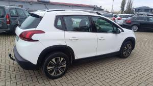 White Peugeot 2008 2017 in Taurage, with an engine capacity of 1.20 L and mileage of 148 thousand km for 5200 €, photo 2 on AUTOMOTO.COM.LV