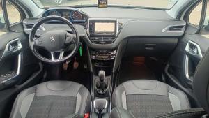 White Peugeot 2008 2017 in Taurage, with an engine capacity of 1.20 L and mileage of 148 thousand km for 5200 €, photo 7 on AUTOMOTO.COM.LV