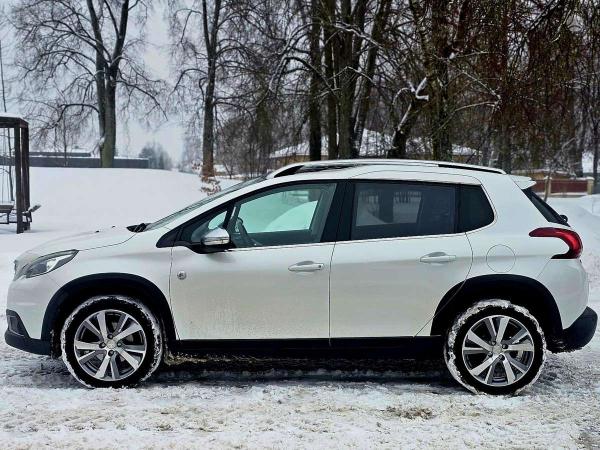 Balts Peugeot 2008 2017 Tauragė, ar dzinēja tilpumu 1.20 L un nobraukumu 106 tūkst. km par 6200 €, foto 8 vietnē AUTOMOTO.COM.LV
