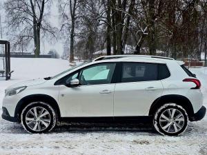 White Peugeot 2008 2017 in Taurage, with an engine capacity of 1.20 L and mileage of 106 thousand km for 6200 €, photo 8 on AUTOMOTO.COM.LV