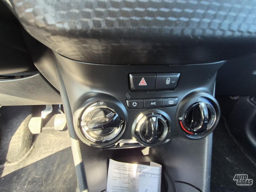 Balts Peugeot 2008 2017 Šauļi, ar dzinēja tilpumu 1.60 L un nobraukumu 197 tūkst. km par 5550 €, foto 25 vietnē AUTOMOTO.COM.LV