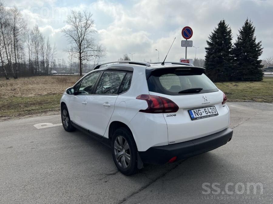 White Peugeot 2008 2017 in Riga, with an engine capacity of 1.20 L and mileage of 105 thousand km for 9600 €, photo 1 on AUTOMOTO.COM.LV