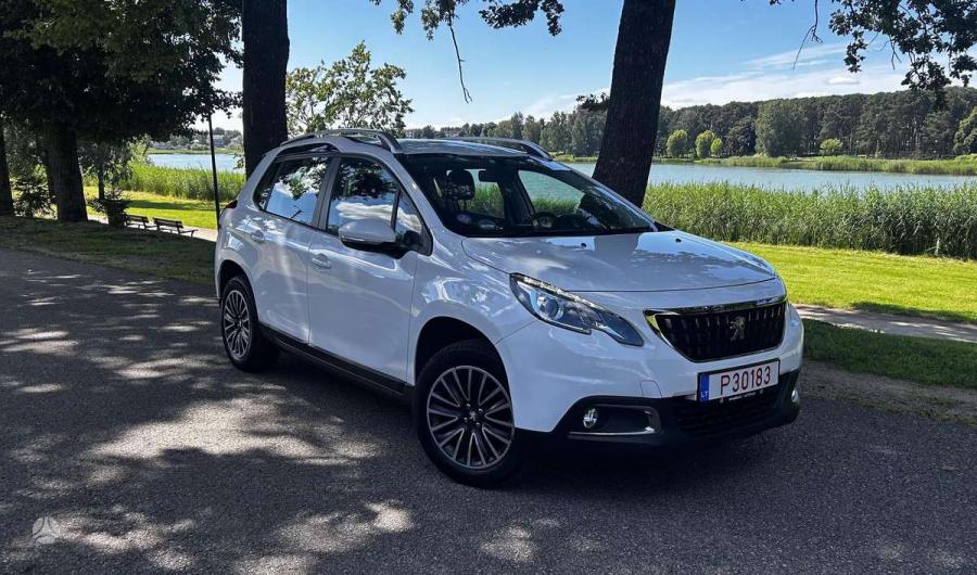 White Peugeot 2008 2017 in Utena, with an engine capacity of 1.20 L and mileage of 152 thousand km for 5950 €, photo 3 on AUTOMOTO.COM.LV