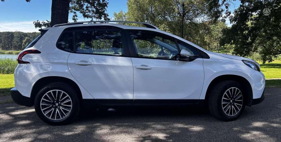 White Peugeot 2008 2017 in Utena, with an engine capacity of 1.20 L and mileage of 152 thousand km for 5950 €, photo 12 on AUTOMOTO.COM.LV