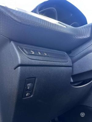 White Peugeot 2008 2017 in Utena, with an engine capacity of 1.20 L and mileage of 152 thousand km for 5950 €, photo 27 on AUTOMOTO.COM.LV
