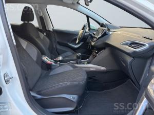 Balts Peugeot 2008 2018 Rīga, ar dzinēja tilpumu 1.60 L un nobraukumu 124 tūkst. km par 5950 €, foto 16 vietnē AUTOMOTO.COM.LV