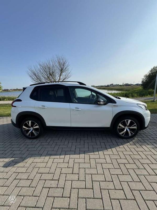 White Peugeot 2008 2018 in Klaipeda, with an engine capacity of 1.20 L and mileage of 53 thousand km for 7900 €, photo 5 on AUTOMOTO.COM.LV