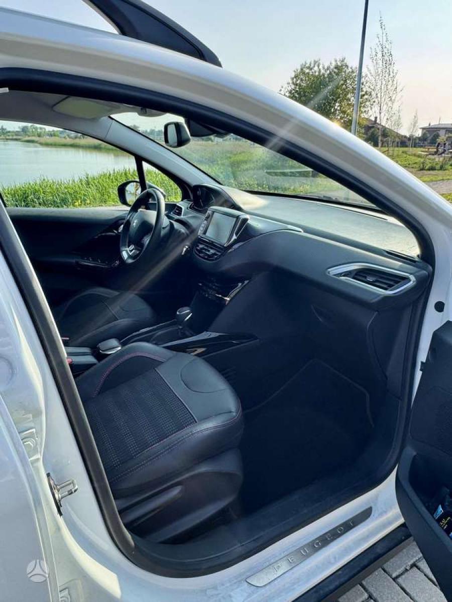 White Peugeot 2008 2018 in Klaipeda, with an engine capacity of 1.20 L and mileage of 53 thousand km for 7900 €, photo 15 on AUTOMOTO.COM.LV