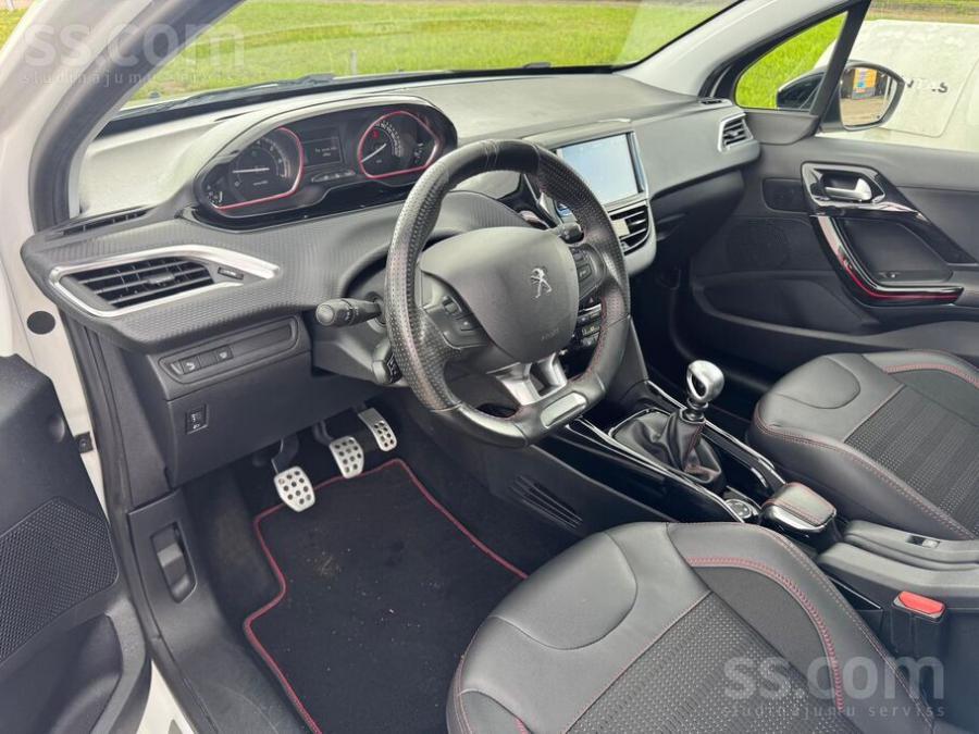 White Peugeot 2008 2018 in Riga, with an engine capacity of 1.20 L and mileage of 91 thousand km for 7500 €, photo 9 on AUTOMOTO.COM.LV