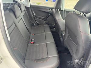 White Peugeot 2008 2018 in Riga, with an engine capacity of 1.20 L and mileage of 91 thousand km for 7500 €, photo 12 on AUTOMOTO.COM.LV
