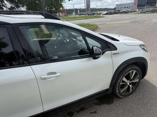 White Peugeot 2008 2019 in Taurage, with an engine capacity of 1.20 L and mileage of 107 thousand km for 7300 €, photo 9 on AUTOMOTO.COM.LV