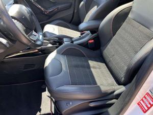 Balts Peugeot 2008 2019 Klaipėda, ar dzinēja tilpumu 1.50 L un nobraukumu 140 tūkst. km par 8850 €, foto 12 vietnē AUTOMOTO.COM.LV